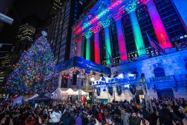 FLASH FRIDAY: 99 Years of the NYSE Holiday Tree - Traders Magazine
